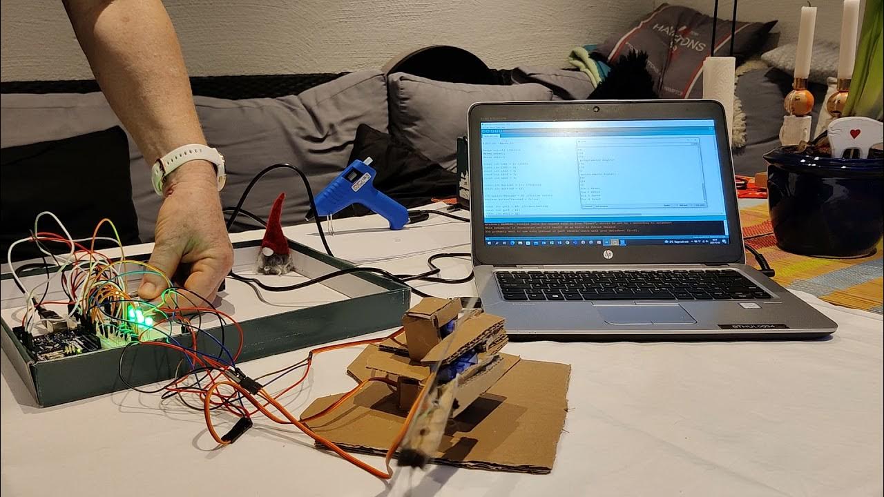 programmable robot arm 1 - YouTube