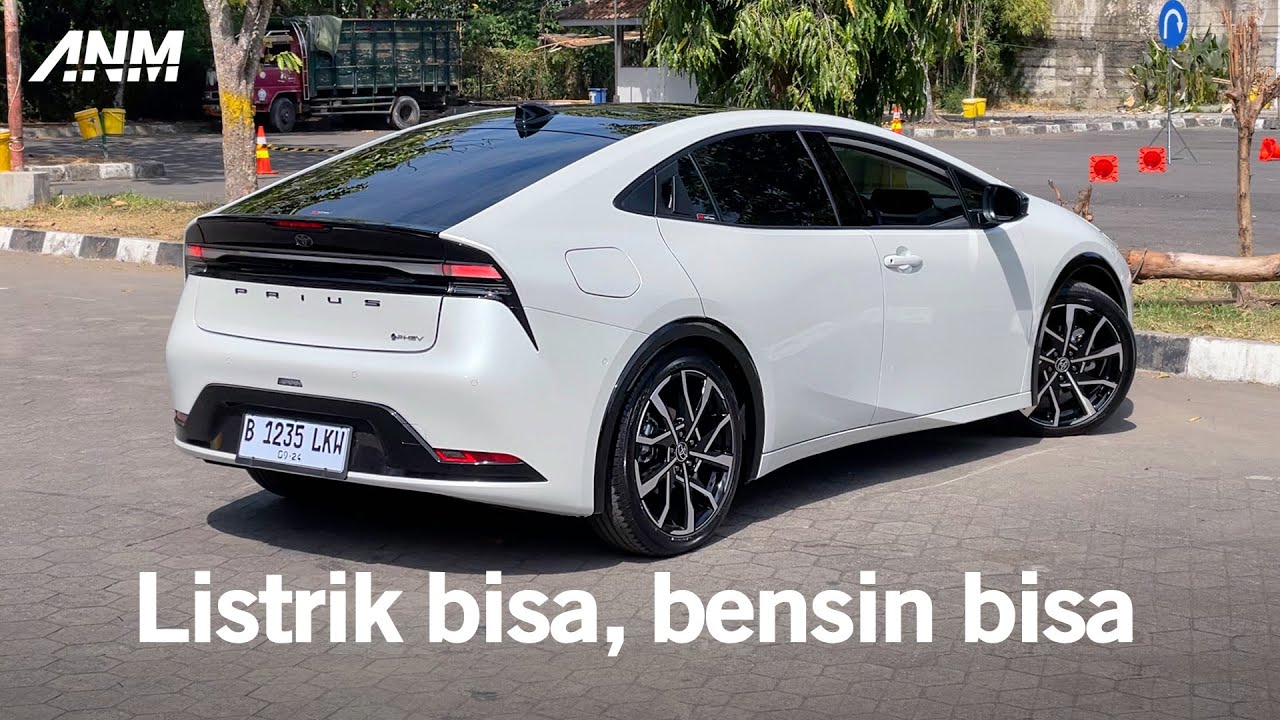 Toyota Prius PHEV Indonesia 2024 - YouTube