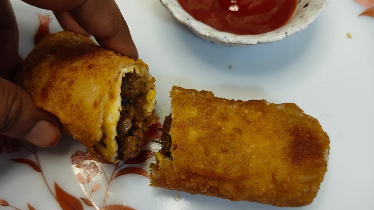 Mutton Bhuna Roll Recipe | Street Style Mutton Rolls ♥️ Ramzan Special ...