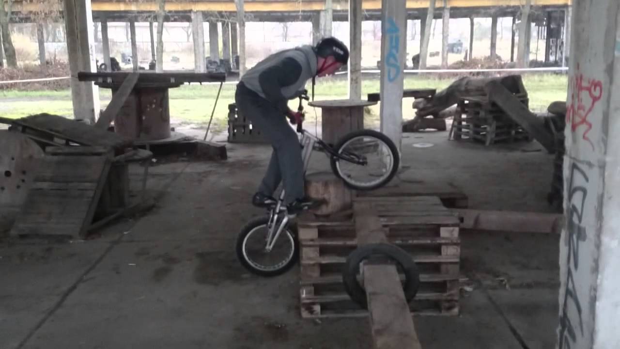 szeged_14_11_29_modified_echo - YouTube