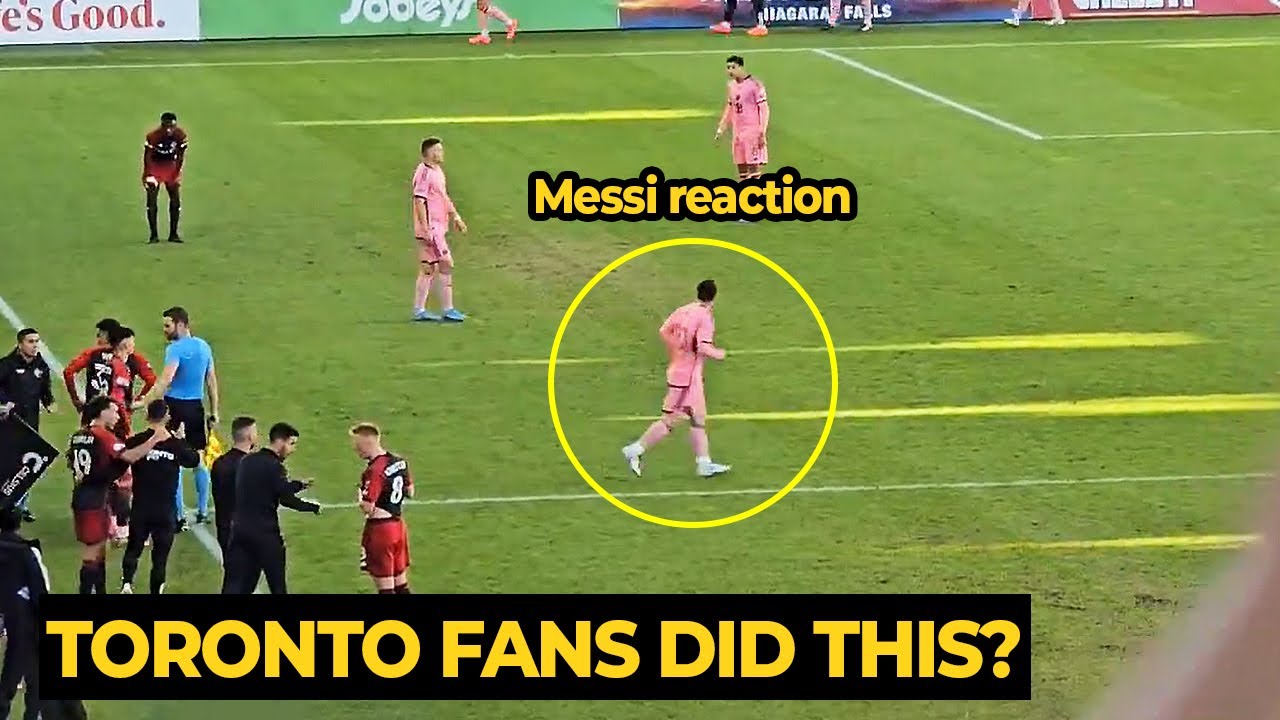 40k Toronto fans applauding MESSI as he begins to enter the field ...