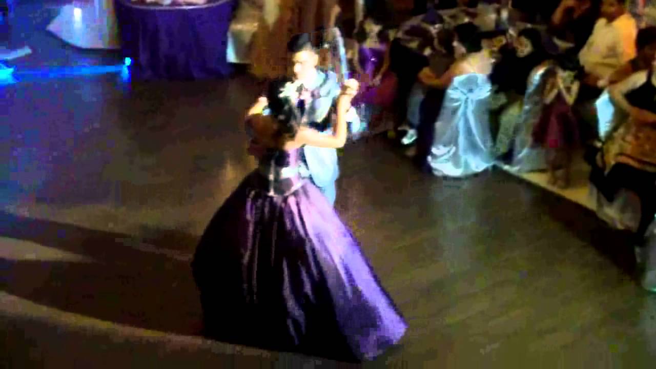 Estefany Valencia Vals - YouTube