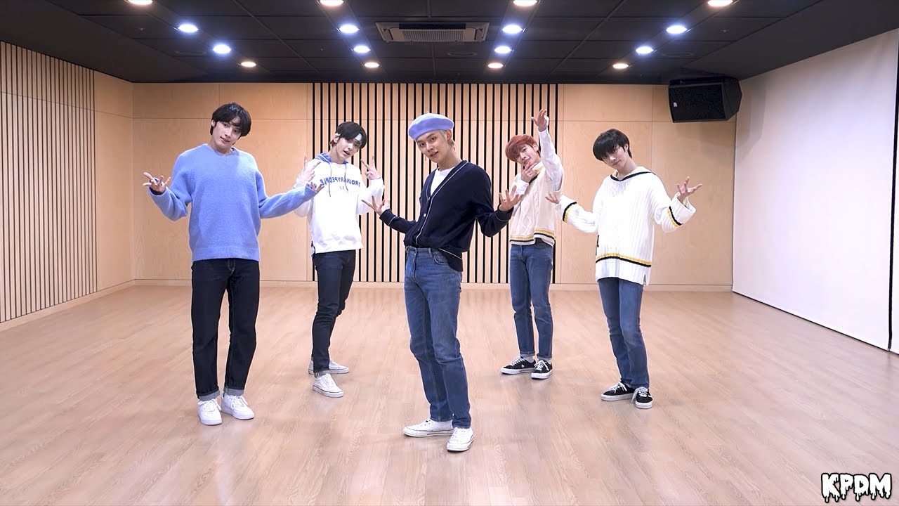 TXT (투모로우바이투게더) - Can't We Just Leave The Monster Alive? Dance Practice ...