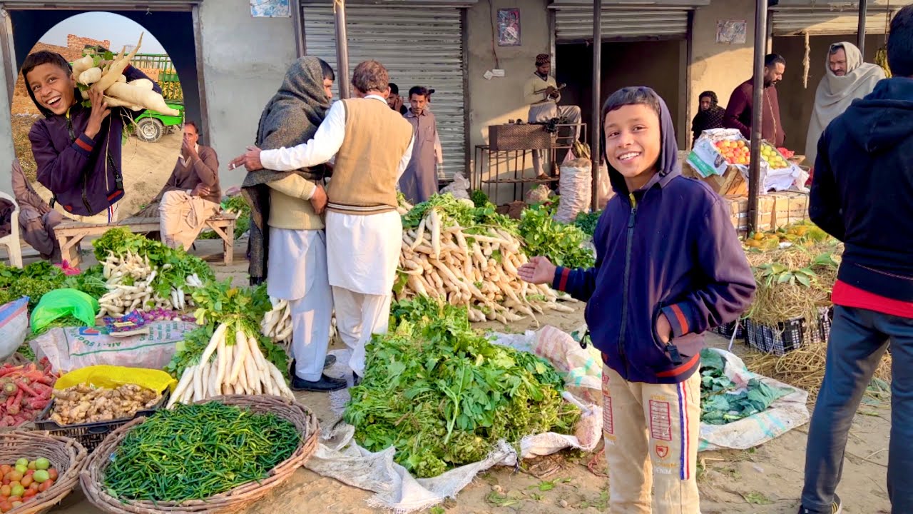 Hamare Gaon Ki Sabzi Mandi | Dawood Sabir Vlogs - YouTube