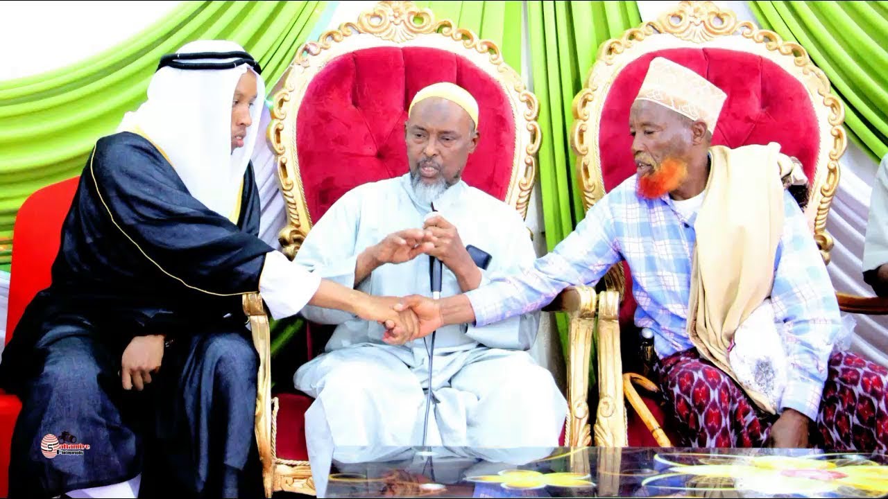 Meherka Anwar yusuf iyo Natra ibraahin - YouTube