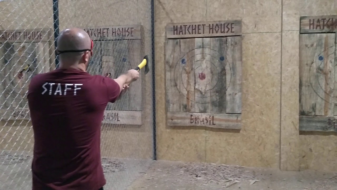 Desafio louco do machado hatchet house brazil Crazy Axe #arremesso # ...