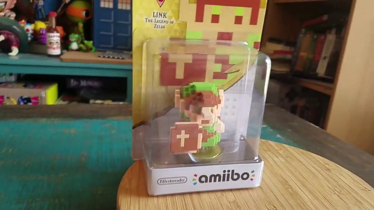 8 Bit Link Amiibo Legend of Zelda Nintendo Figure Review - YouTube