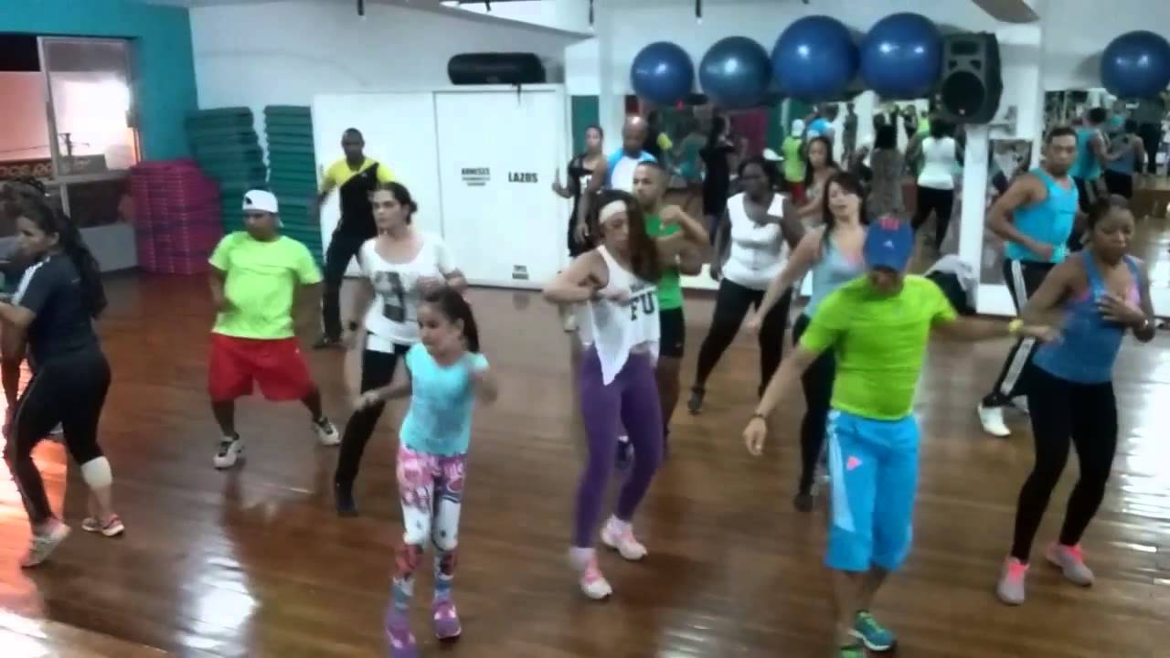 DANZA AEROBICA EFDA - RUMBA FIT 1, 2, 3 BACHATA - 2015 - 07 - 25 - YouTube