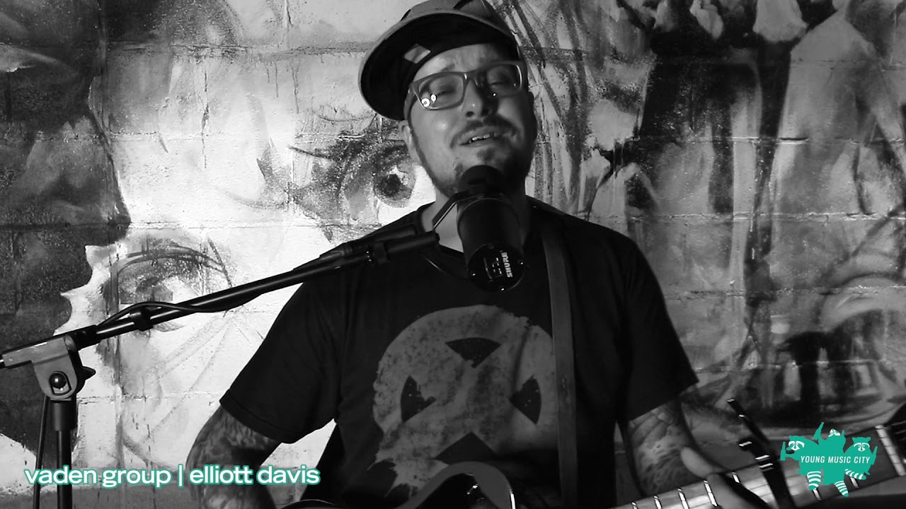 Adam Searan - "Stay in Love With Me" // Elliott Davis presents The Back ...