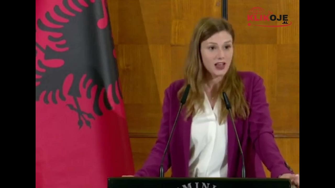 Gafat e Bora Muzhaqit s'kanë të ndalur - YouTube