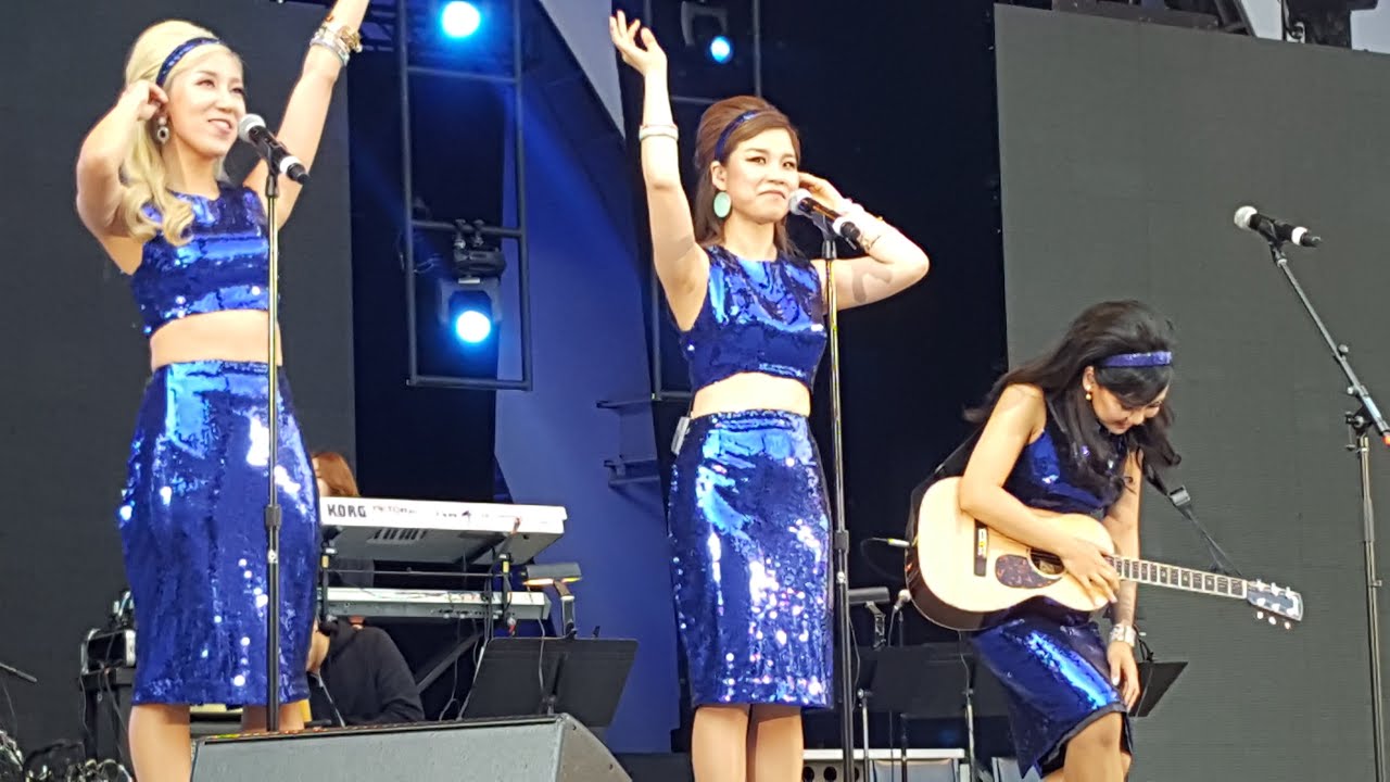 The Barberettes - "Little Gals" KTMF2016 @ Hollywood Bowl 160507 - YouTube