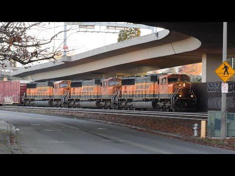 BNSF train 271 hauling tank cars through Tacoma yard - YouTube