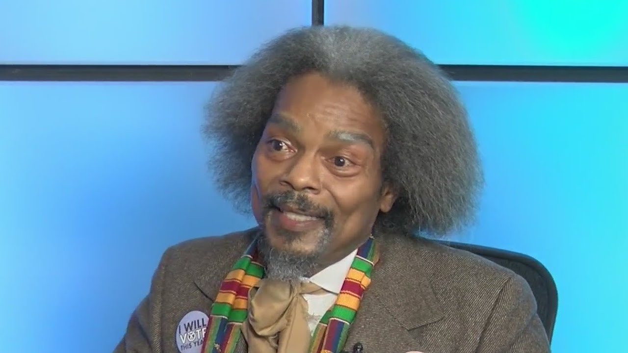Carlos Merriweather brings Frederick Douglass to life - YouTube