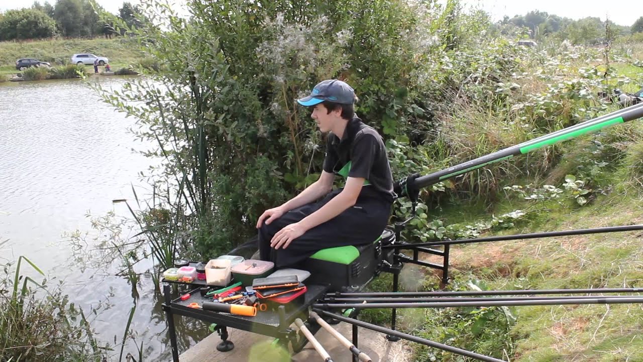 Fishing beginning of winter match tactics at Manor Farm Leisure - YouTube