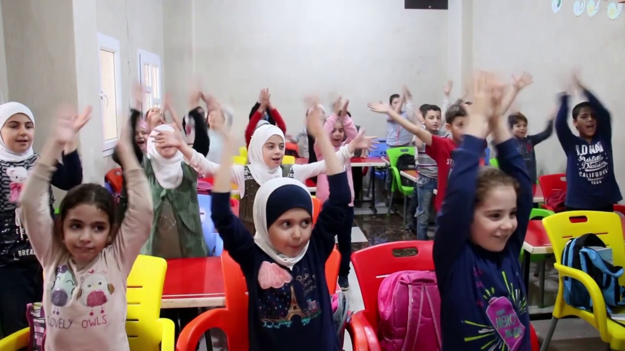 Open close song - YouTube