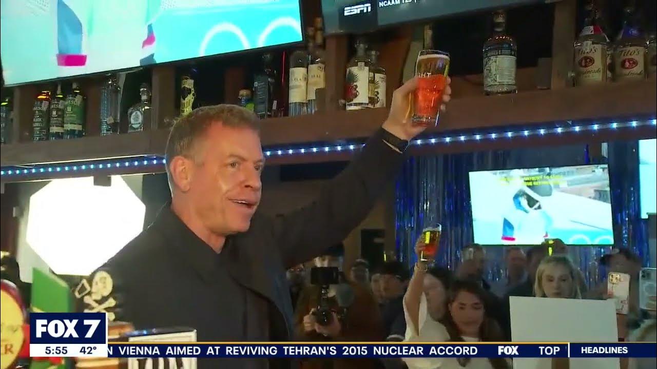 Dallas Cowboys legend Troy Aikman launches EIGHT beer in Austin | FOX 7 Austin - YouTube