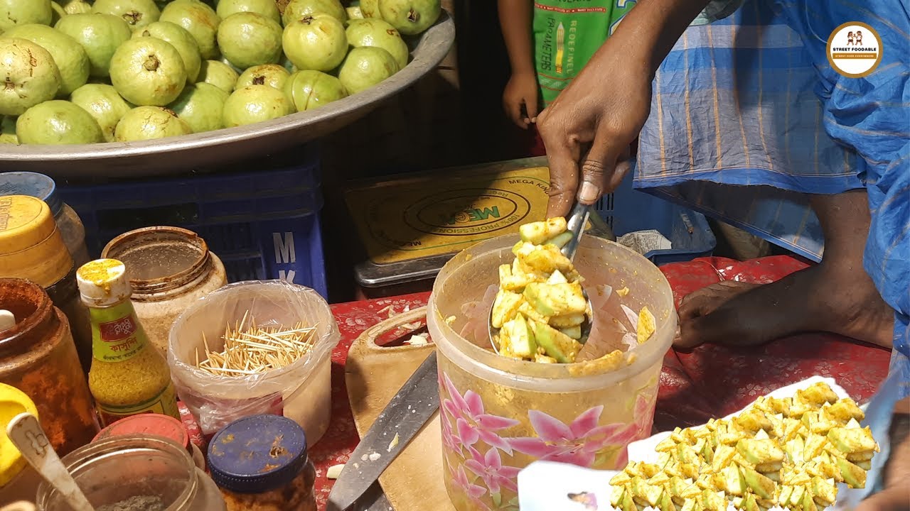 Pyara (Guava) Street Food Delight: An Unexpected Twist to Traditional ...