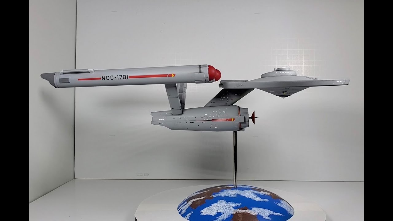 Building The AMT 50th Anniversary Star Trek TOS Enterprise - YouTube