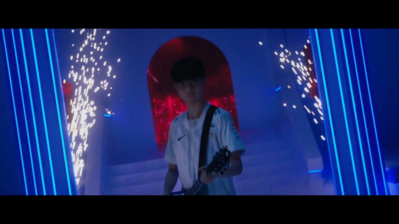 Faker "the King is back!!" - YouTube