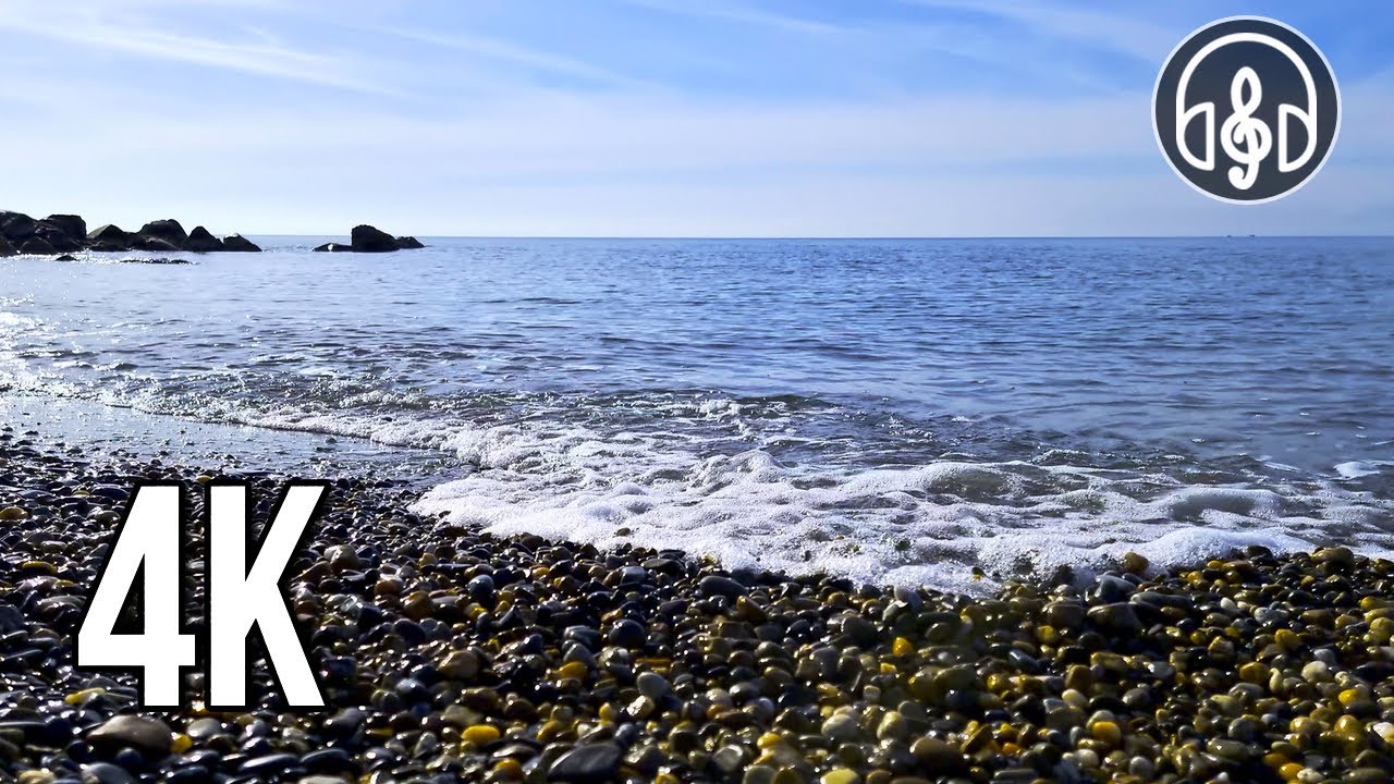 Gentle sounds of the waves of the sea. 1 minute of video in 4K. - YouTube