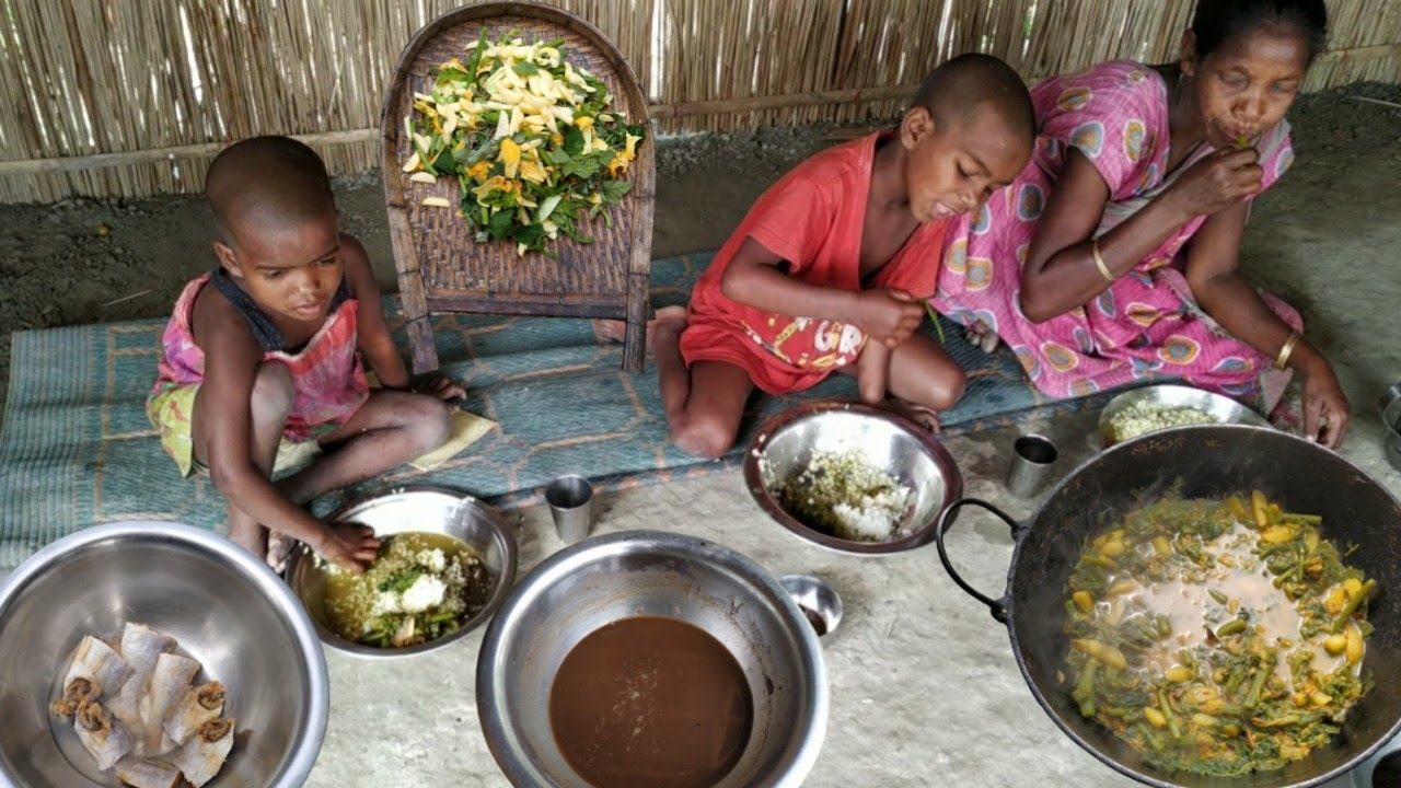 santali women cooking traditional food recipe for her family | sidol ...
