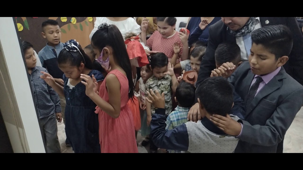 niños dando la ofrenda a Dios - YouTube