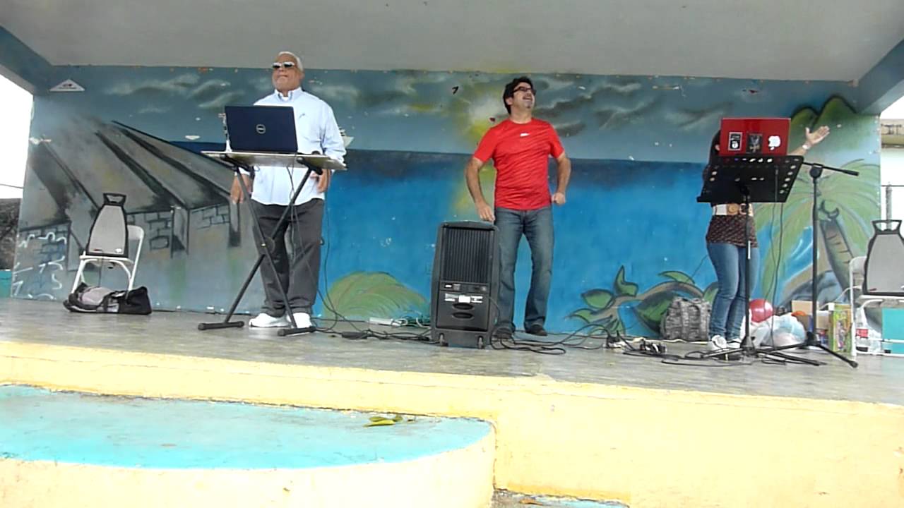 Marisol Hidalgo (santo es el senor).MTS - YouTube
