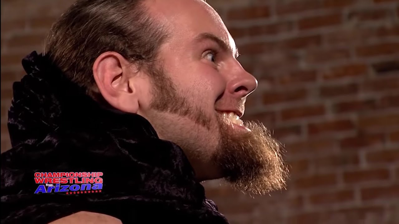 Robert Baines Debut VS Ryan Morals - YouTube