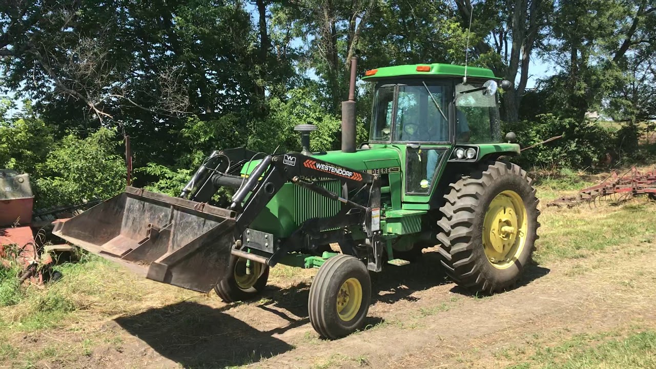 JD 4240 Tractor w/ loader - YouTube