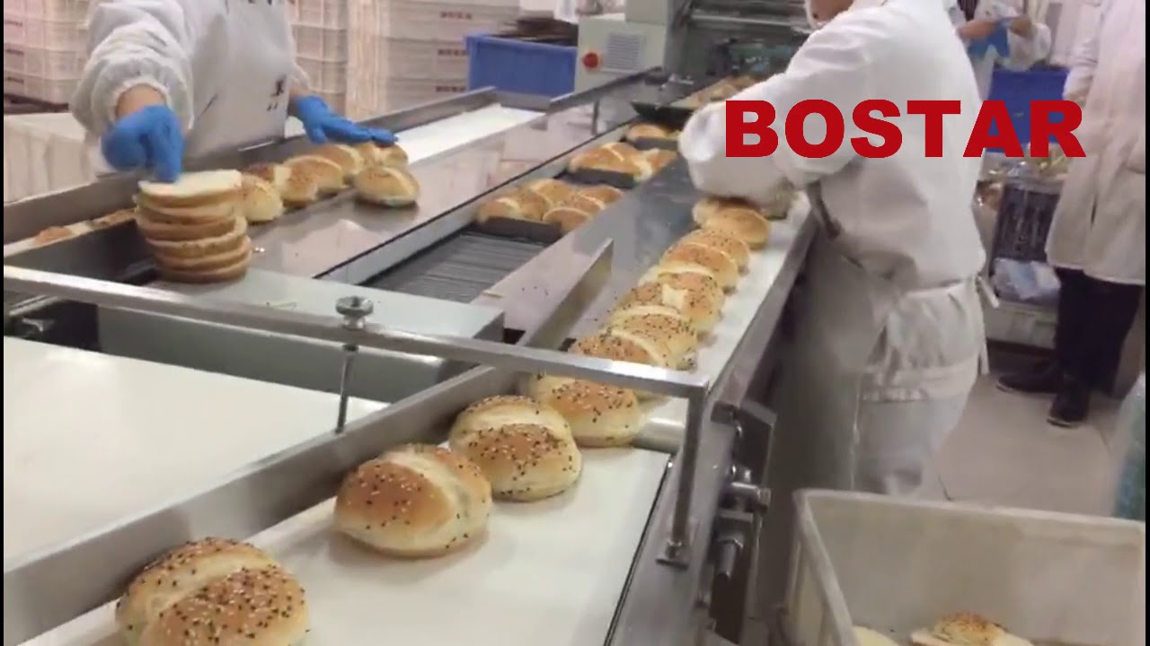 Automatic buns packing machine - YouTube