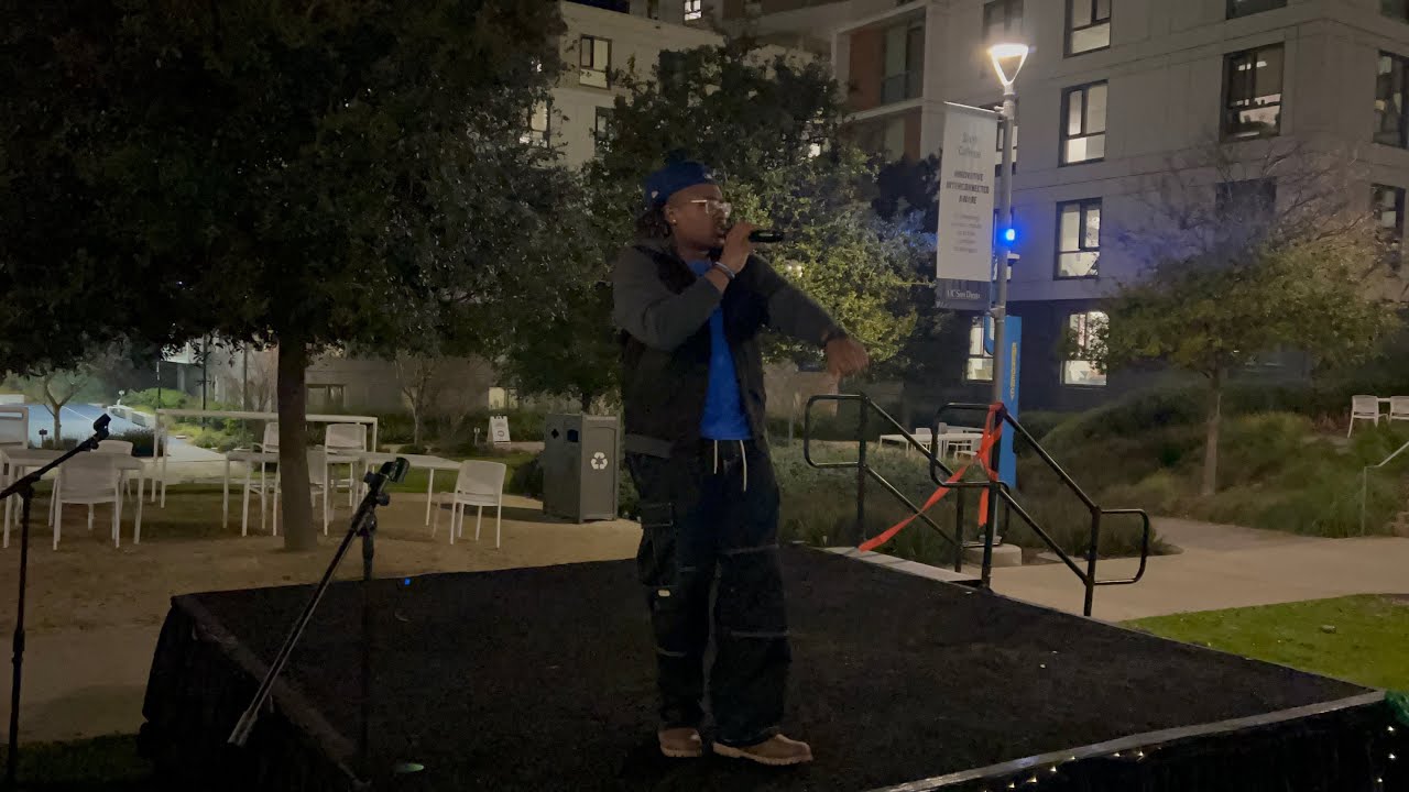 Desmond Michael: Let It Flow performance @ UCSD - YouTube