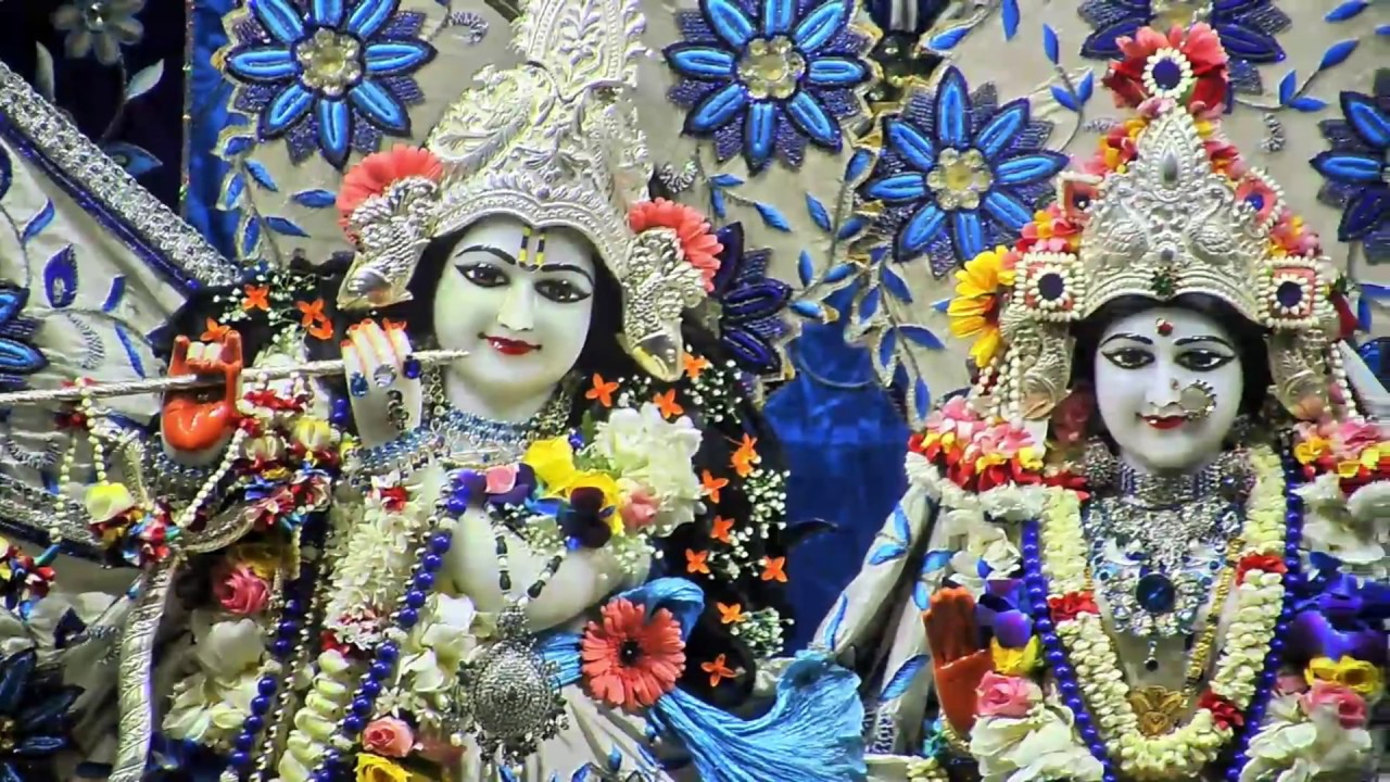 Sri Sri Radha Rasbihari Temple Sringar Arati Darshan 17th October 2018 ...
