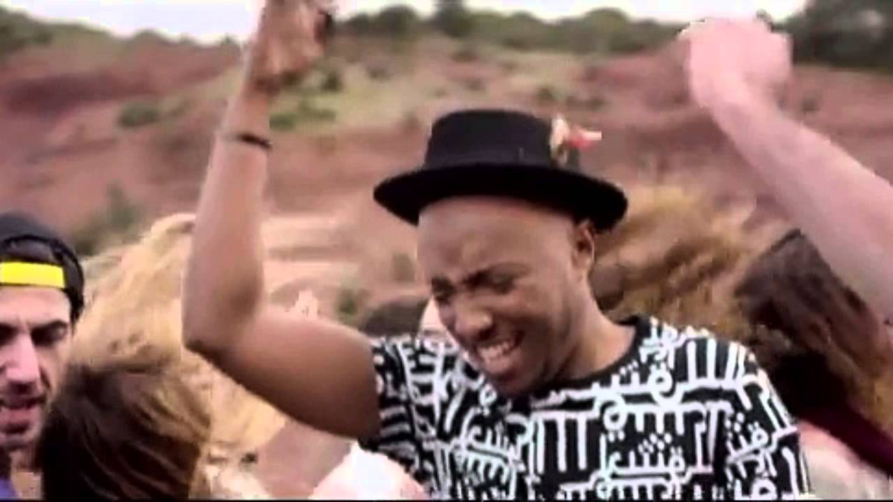 Soprano - Clown [Clip Officiel] - YouTube