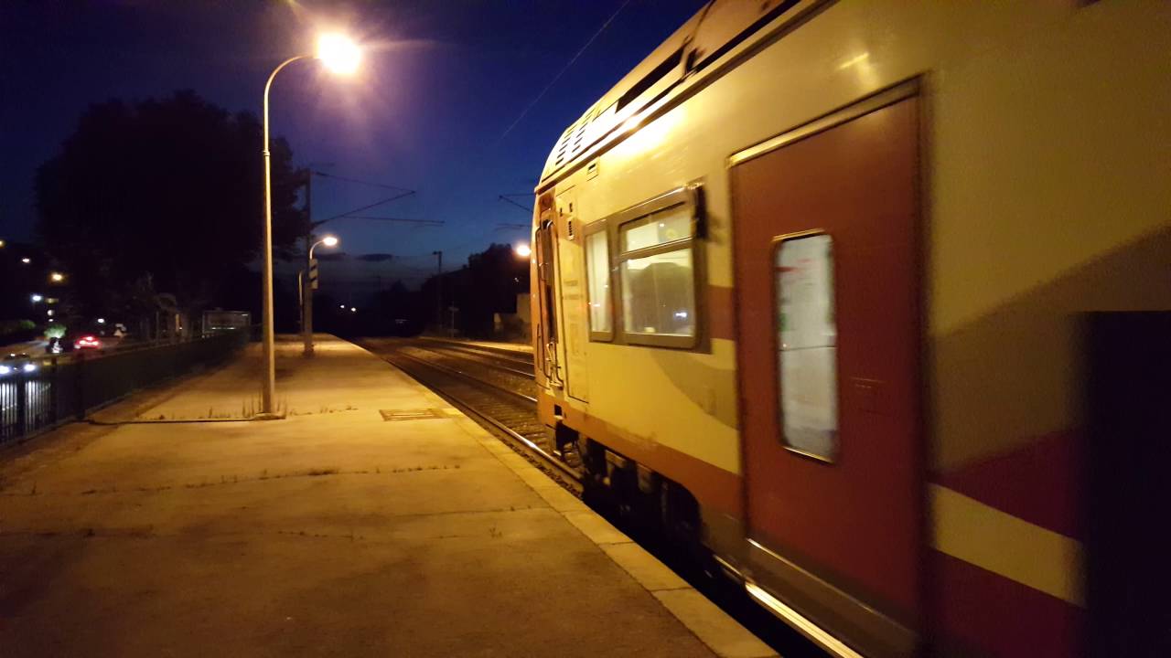 French electric train TER 2N NG . 4k UHD - YouTube