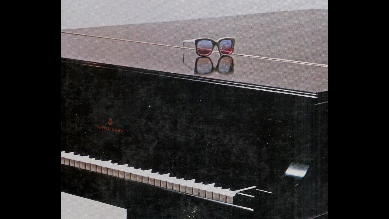 Elton John - Take Me to the Pilot (Live in New York 1974) - YouTube