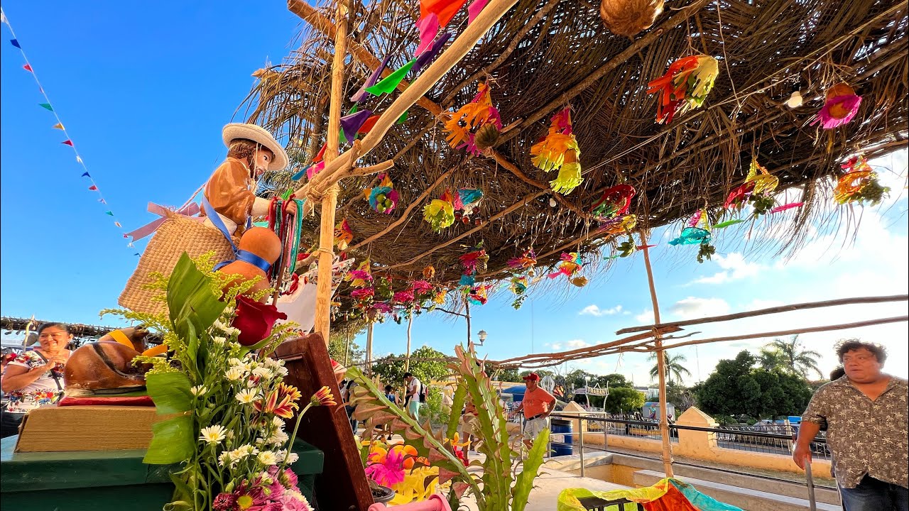 La enramada con ofrendas, una manera única de celebrar Corpus Christi ...