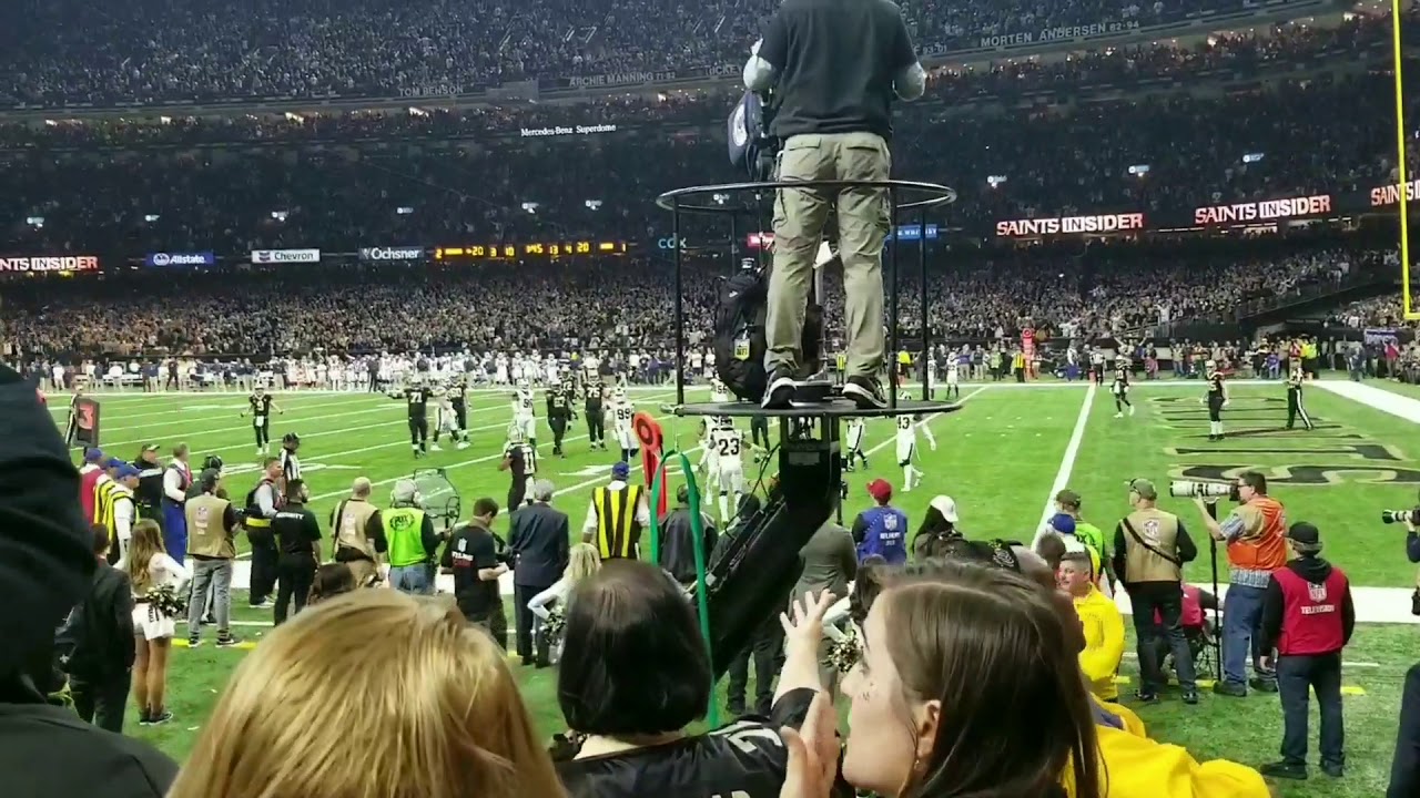 SAINTS vs. RAMS - NO CALL - BOTH REFS were looking directly at the Pass ...