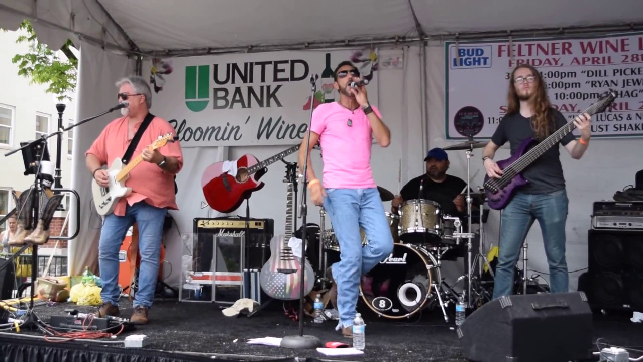 LLNB went old school country for Apple Blossom 2017 - YouTube