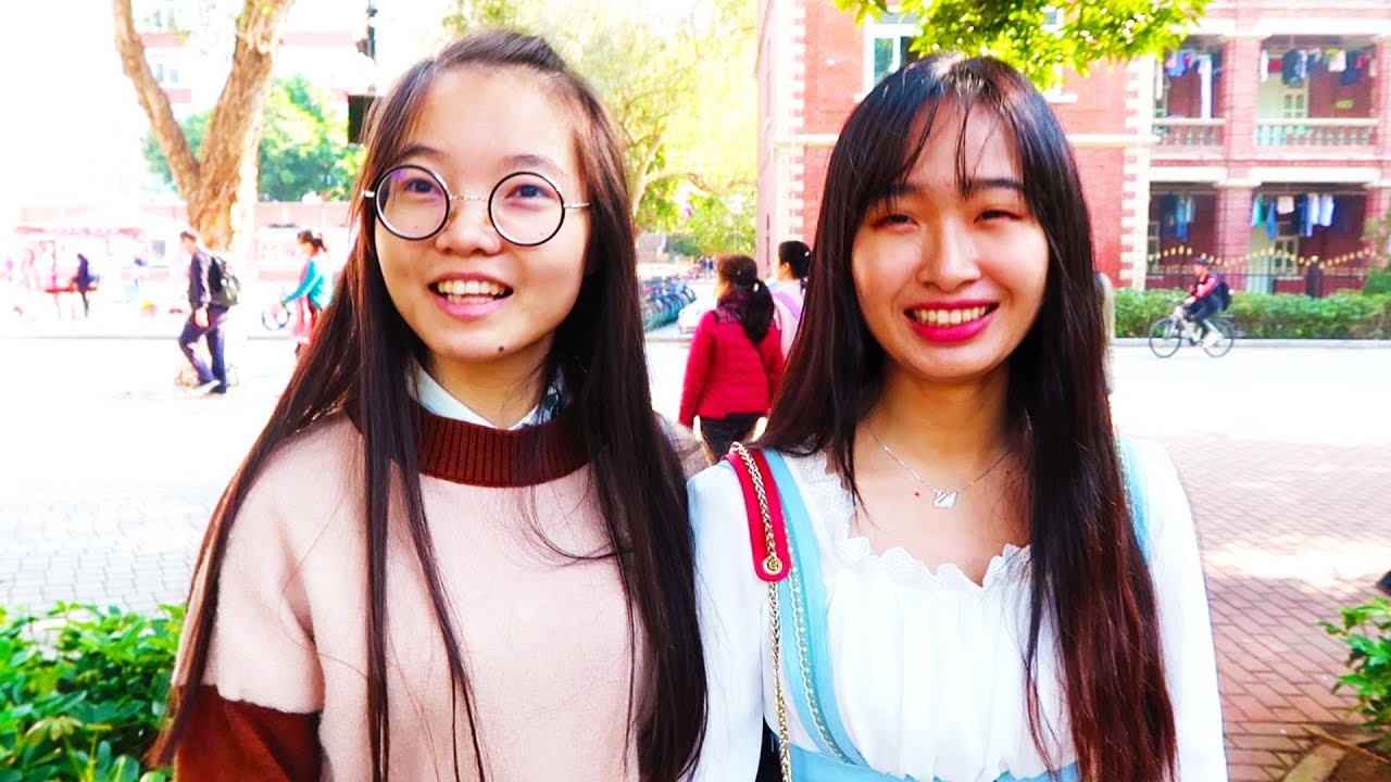 What Chinese Think Of Public Displays Of Affection (PDA)? 中国人对于秀恩爱是怎么样 ...