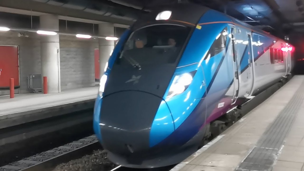 TPE Class 802 802202 5-Car Nova 1 Bi-Mode MU Arrives into Manchester ...