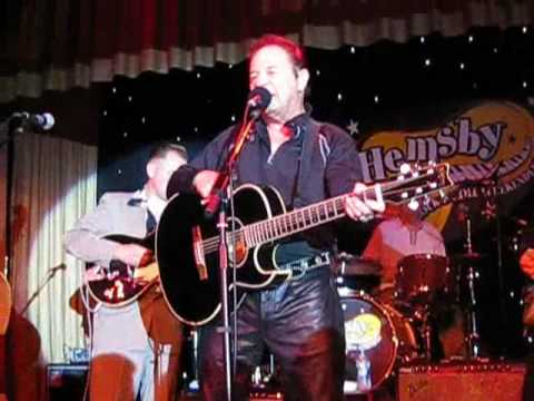 Johnny Powers TREAT ME RIGHT live at Hemsby 43 Weekender Rockabilly ...
