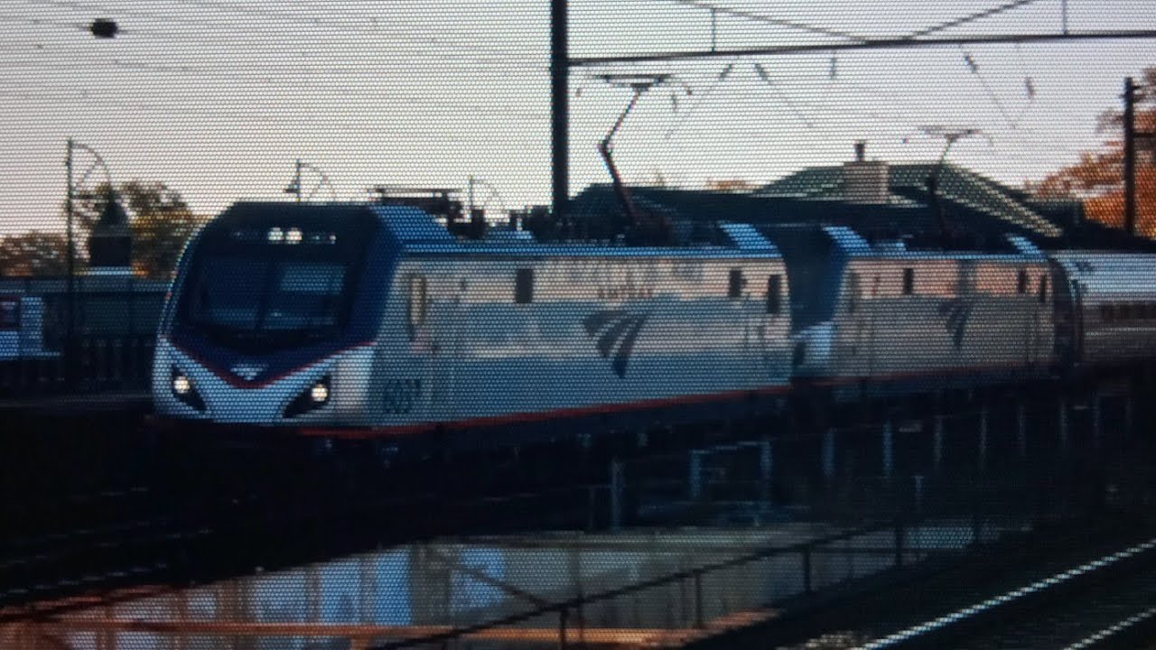 Amtrak 54 "Vermonter" Flies By Rahway Wth/ Double ACS-64's Leading ...