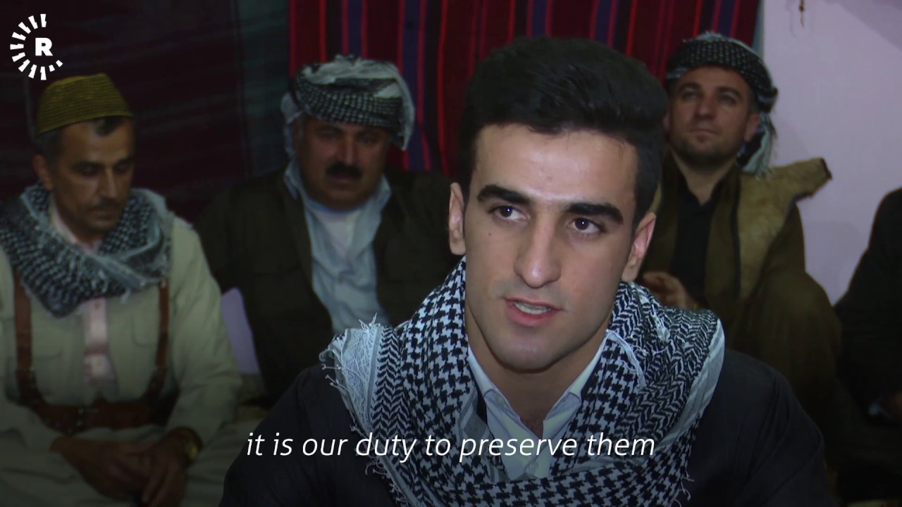 Traditional Kurdish games entertain on cold winter nights - YouTube