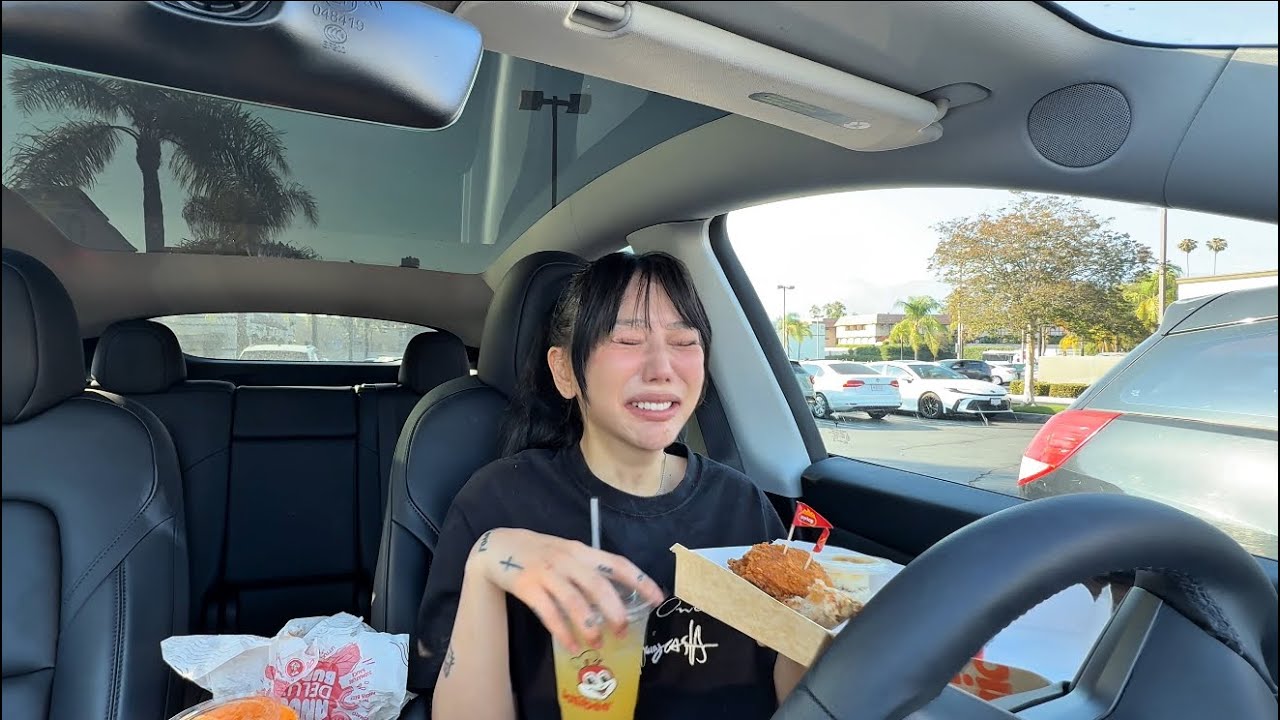 Eat Jollibee with Me While I Cry At You - YouTube