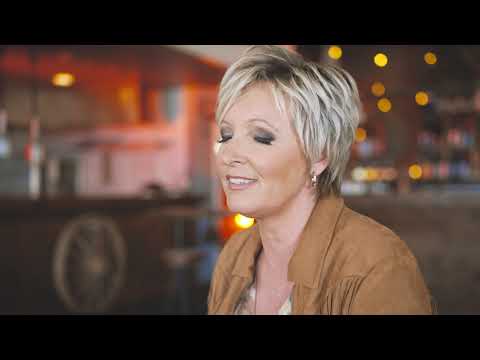 Jessica Falk -   I Dont Know Why