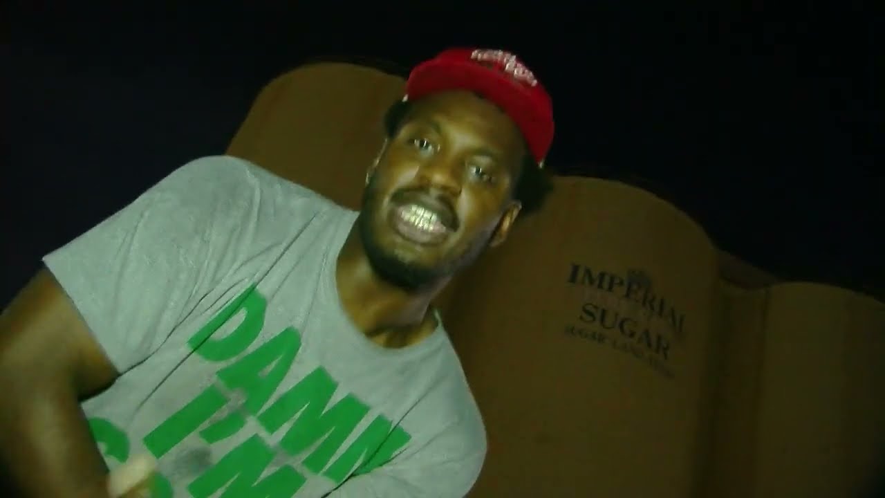 BATMAN FREESTYLE! OFFICIAL MV - YouTube