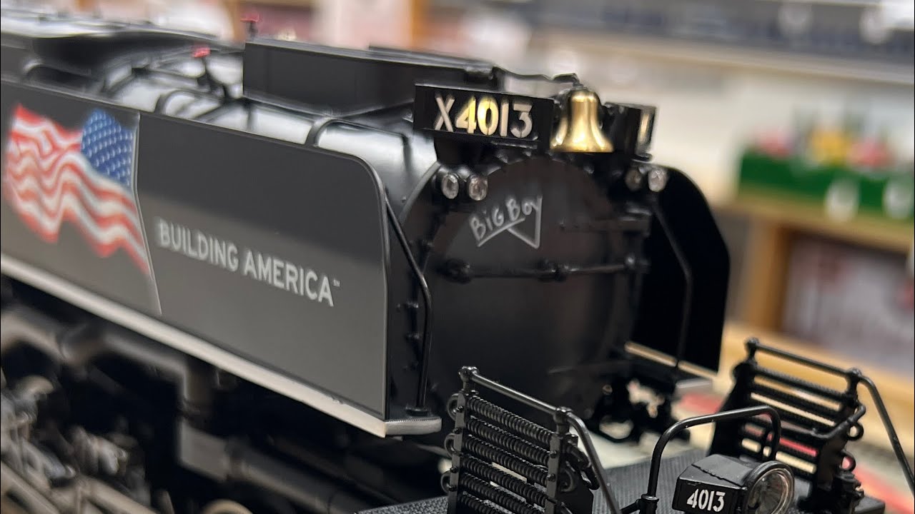 Features overview on the Brady’s Train Outlet exclusive #4013 Big Boy ...