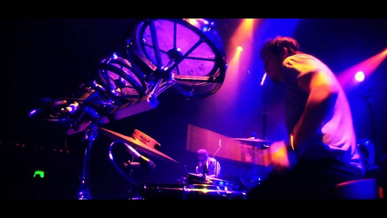 LIVE : Versatile 15 Years party : the official video - YouTube