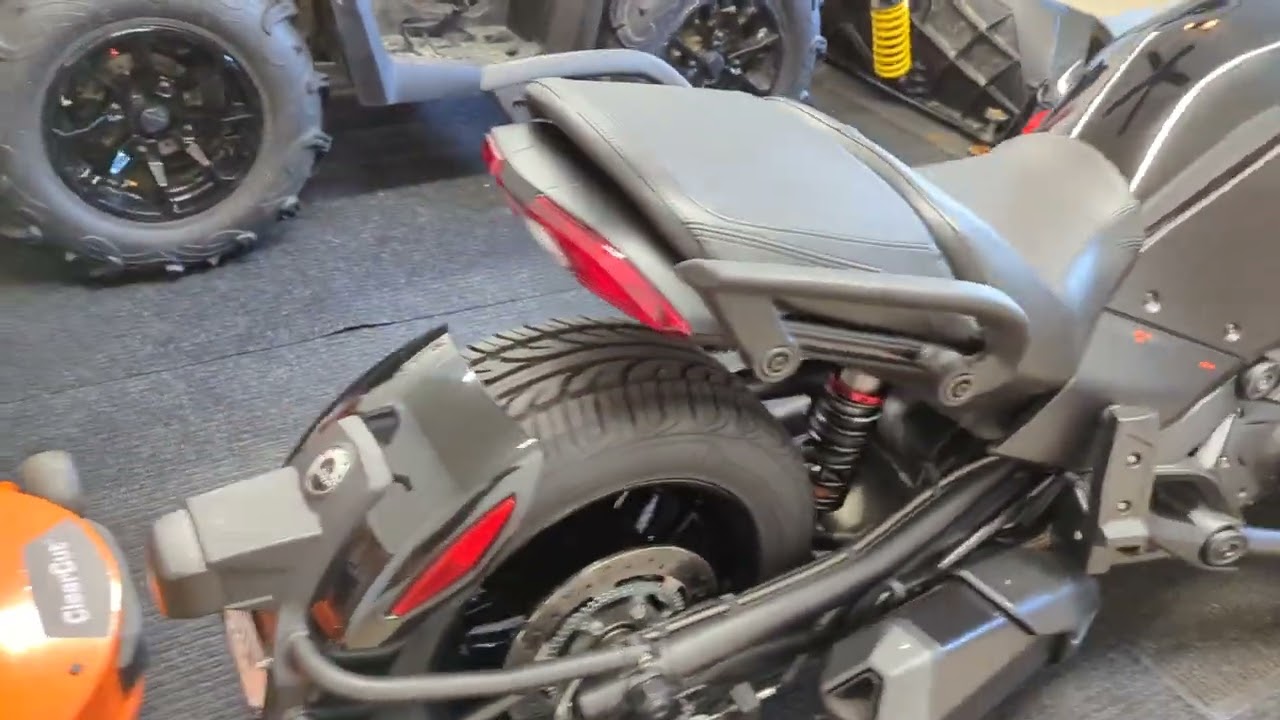 2021 Can Am Spyder with some unique mods 👍 One BADASS SPYDER !! - YouTube