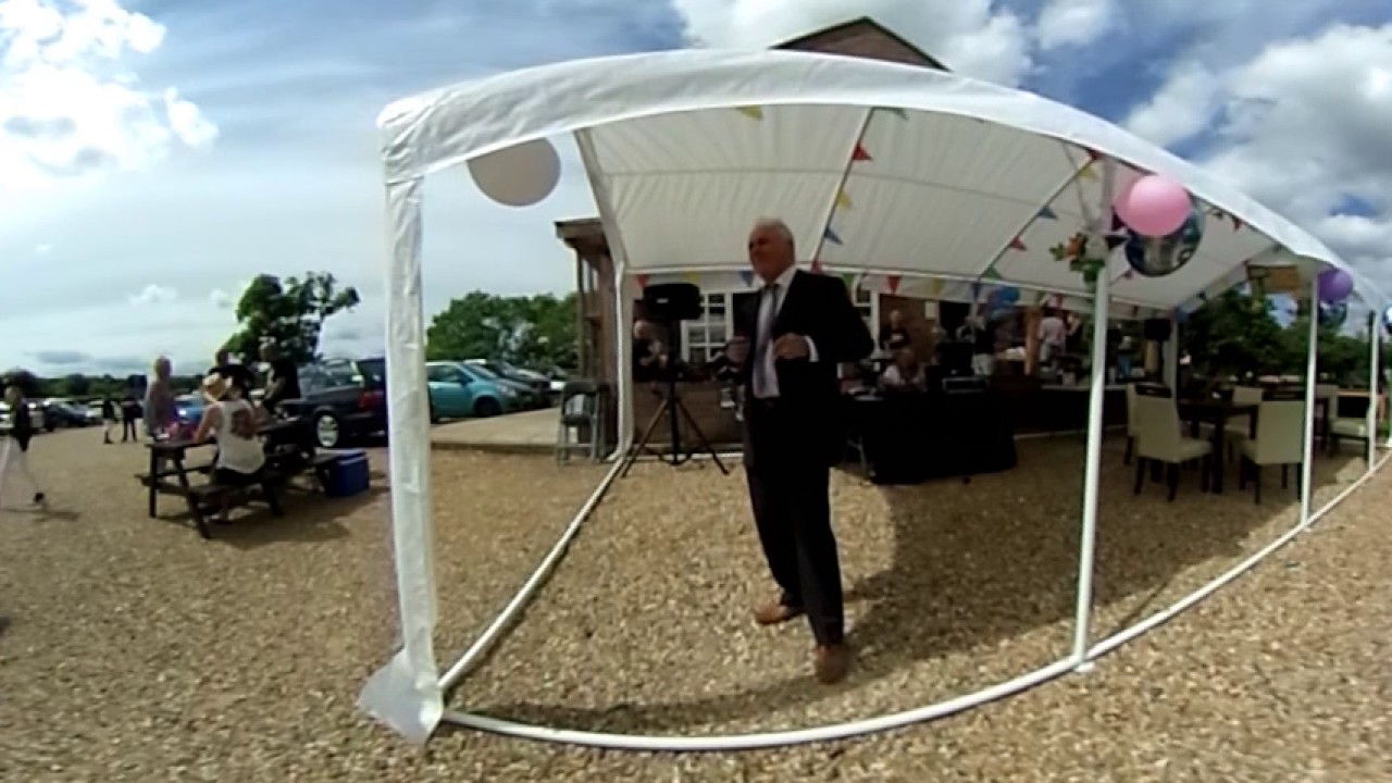 Mel Peake entertains at the Blisworth Marina 10th Anniversary - YouTube